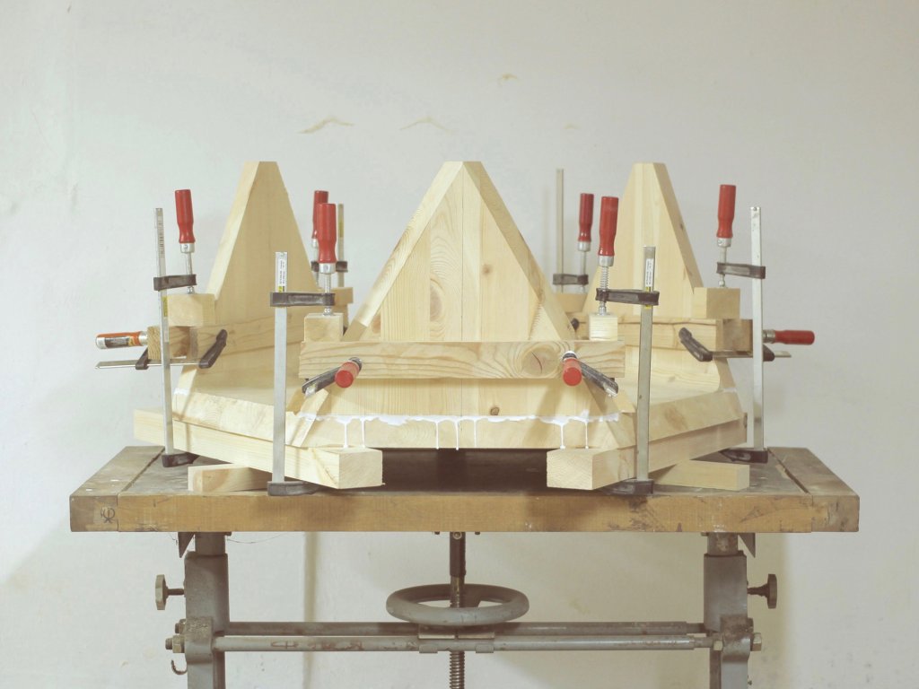 ewwgene.github.io / DESIGN / Hexagon